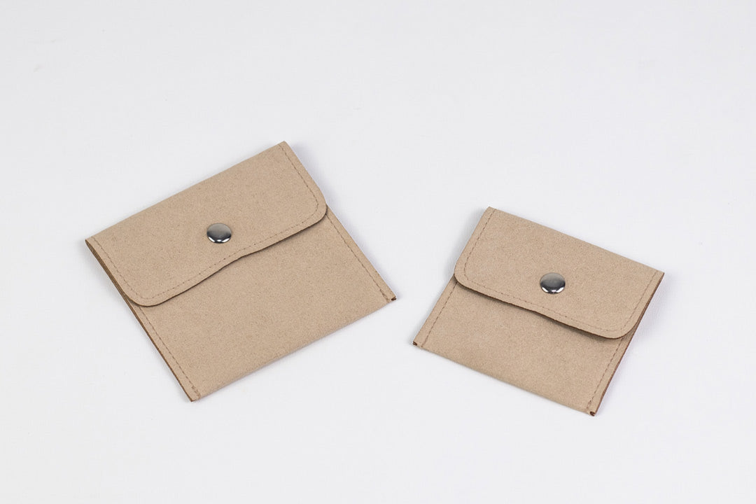 Pouch – Besty Display